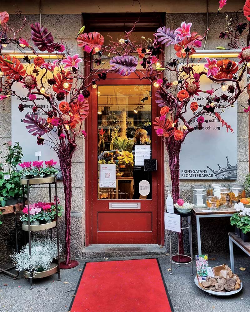 Blooming Installations | Florists' Review